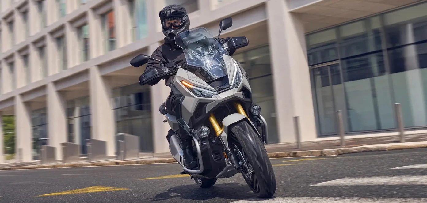 ¡Así es la nueva Honda X ADV 2026! Más agresiva, más tecnológica y ahora con look Tricolor.