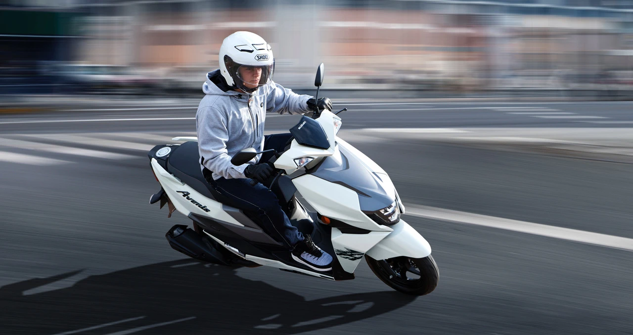 Suzuki Avenis 125 y Burgman Street 125EX estrenan nuevos colores para 2026